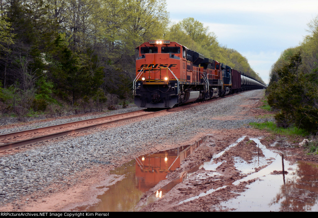 BNSF 9389 CSX Train K041 Crude Oil Empties